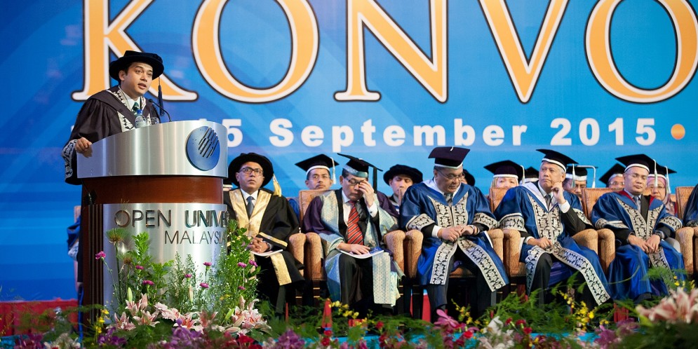 Speech of Graduate Representative at OUM 17th Convocation - Anas Alam ...